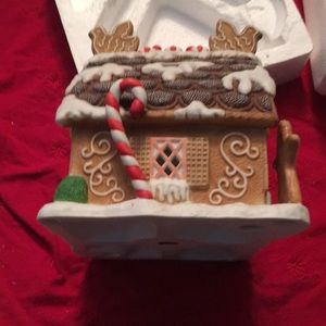 PartyLite | Holiday | Vintage Gingerbread Tealight House | Poshmark